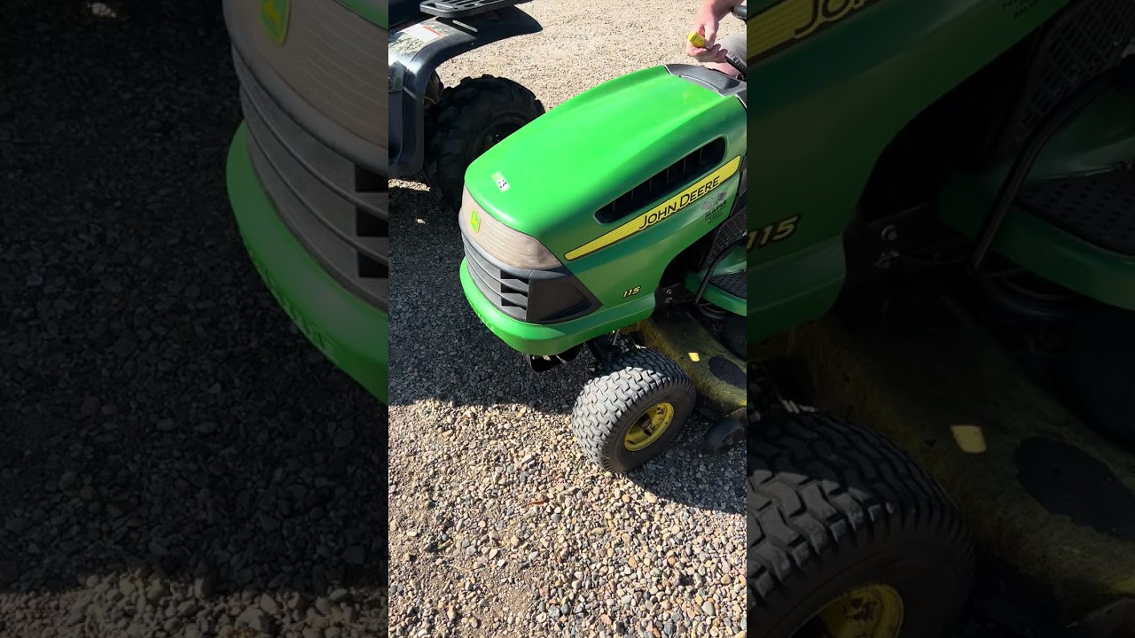 John Deere 115 Riding Lawn Mower - Lomenda Acreage Auction Oct. 15th