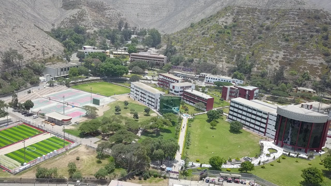 UPeU: Universidad Peruana Unión - "Juntos Logramos tus Sueños".
