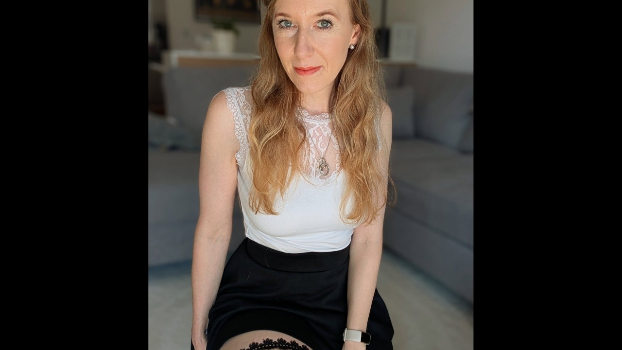lady | Mature Woman Biography, Wiki and Bio