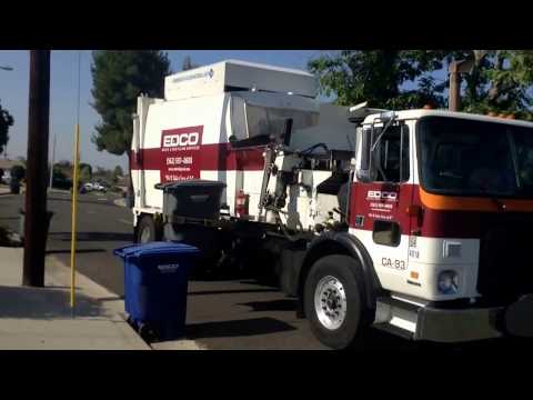EDCO Disposal CNG Autocar WX64 Bridgeport Ranger 777
