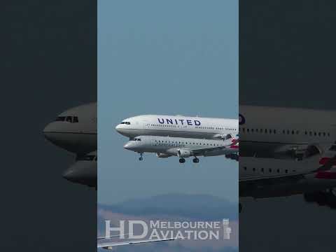 🇺🇸 PARALLEL LANDING at San Francisco Airport 🇺🇸