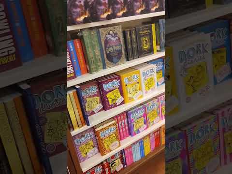 diary of a wimpy kid and dork diaries🔥🔥