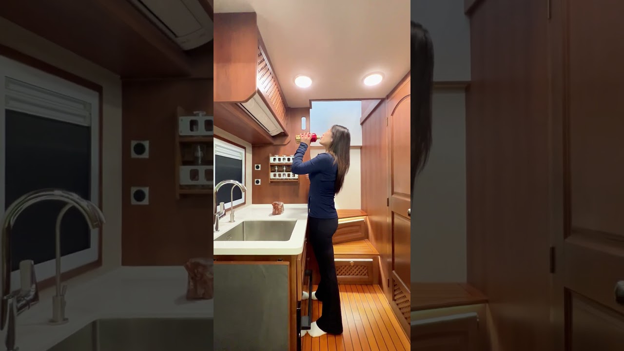 Wandering the world in a motorhome!!! #MankaOne #DouIsAGoodCar #DailyVlog