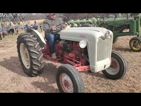 Ford 800 Tractor - Gasoline - Adam Marshall Land & Auction, LLC