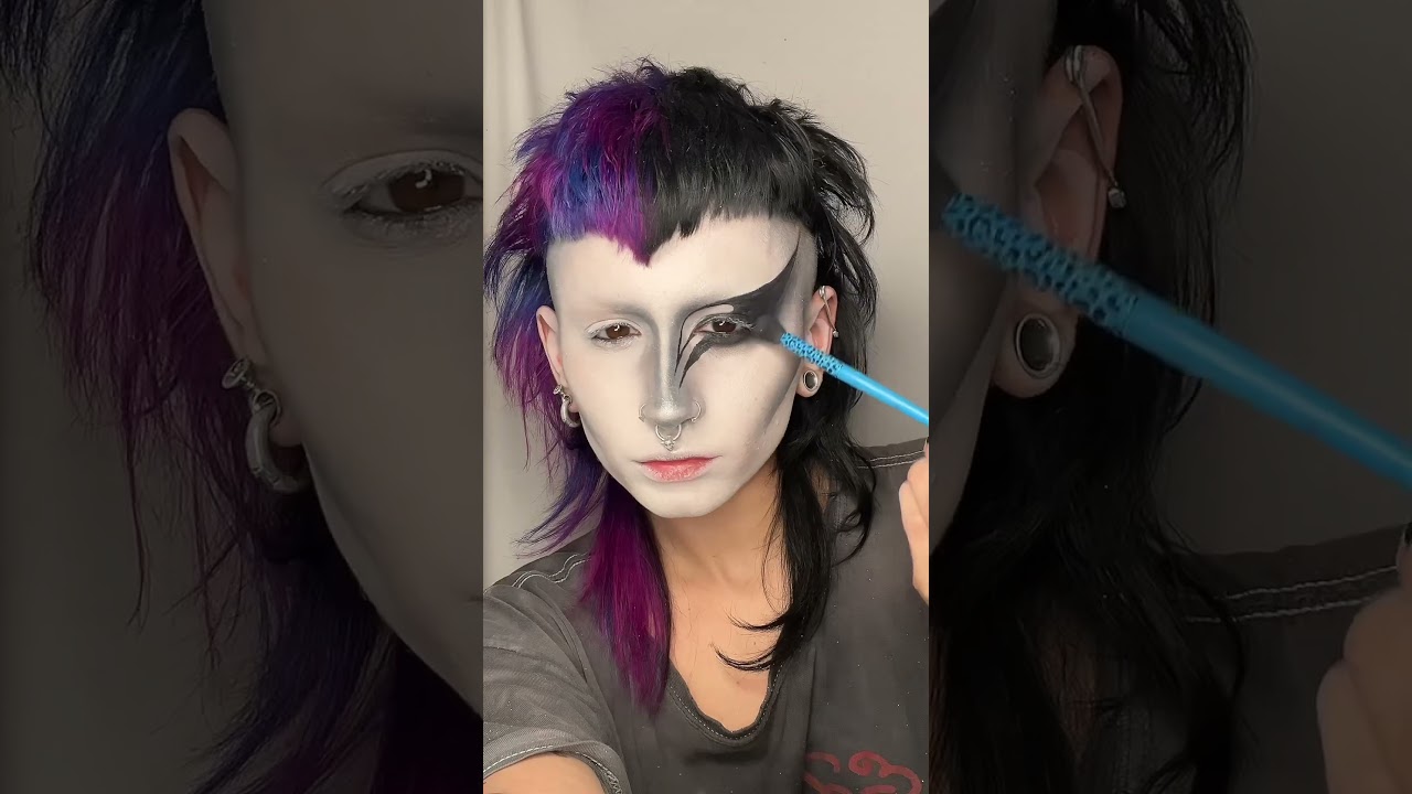 trad goth makeup tutorial! #goth #makeupartist #gothic #makeup #makeuptutorial #gothmakeup