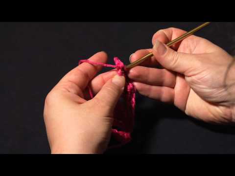 How to Crochet: Working into the Chain vs. the Chain Space