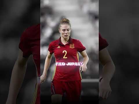 🇪🇸Playing for Spain⚽️ Celia Jiménez opens up about what it feels like to wear the red jersey of