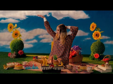 Madeline The Person - Watercolor Flowers | Music Video, Song Lyrics and ...