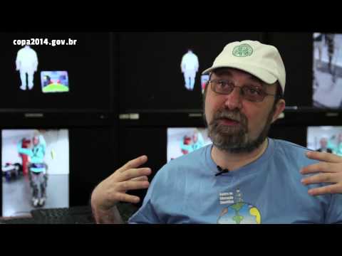 Miguel Nicolelis faz últimos testes com exoesqueleto para Copa do Mundo ...