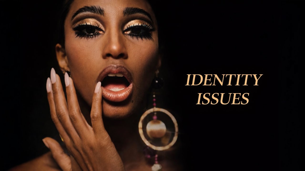 Donyale Luna - black model who identified as a white woman from space!