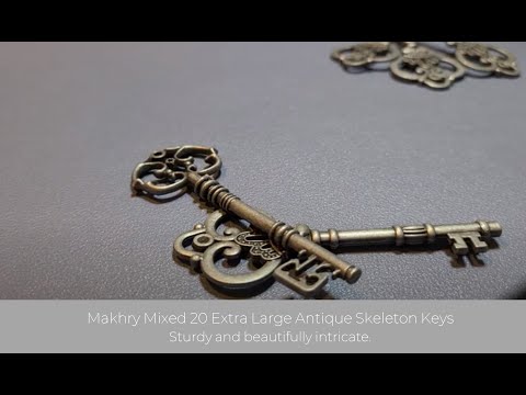 In Hand Review of Makhry Mixed 20 Extra Large Antique Skeleton Keys