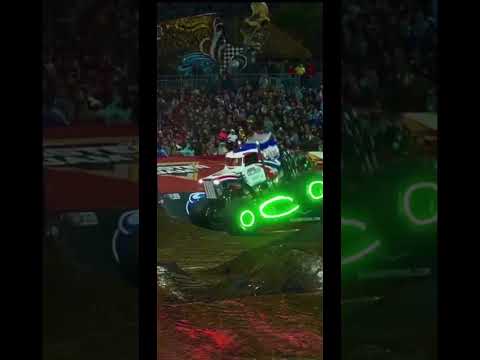 Monster Jam Semi Truck Backflip #monsterjam #backflip
