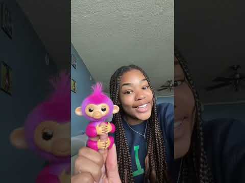 Letting #Fingerlings SEND TEXTS?!🙈💬