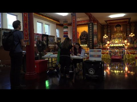 Unusual polling place in Hua Zang Si Buddhist Temple