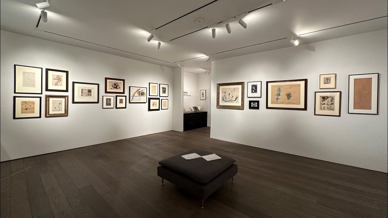 Pivotal • Galerie 1900—2000