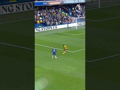 Christian Pulisic & Mason Mount link-up play