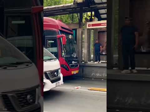 Rush hour in Mexico City | The incredibly efficient MetroBus CDMX at Hamburg Station