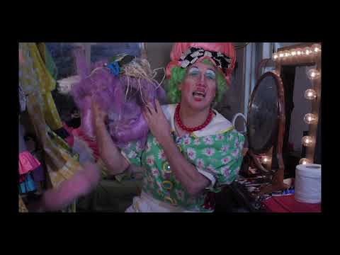 Meet Dame Trott... Panto Online