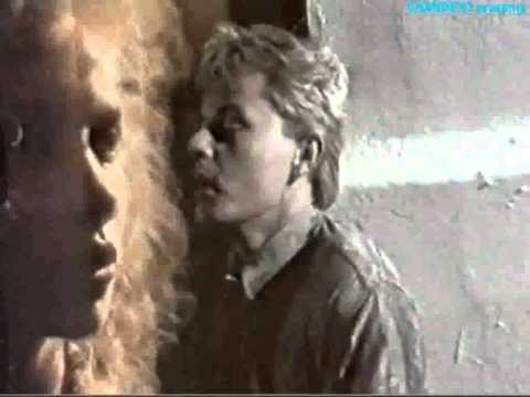 Den Harrow - Don't Break My Heart (with lyrics)