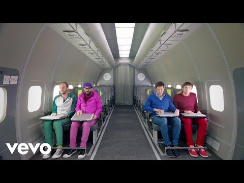 This Is How You Make a Music Video Now