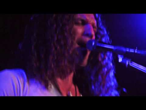 Led Zeppelin - "What Is And What Should Never Be" (Bassett Live @ Molly Malone's)