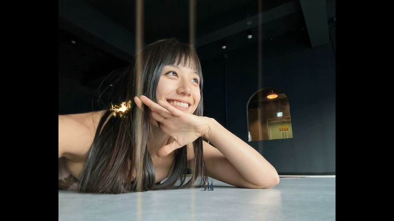 Giantess Korean Woman