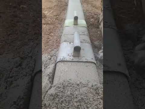Sidewalk tie-in. Flat style curb. #howto #oddlysatisfying #landscape #diy #cement cem