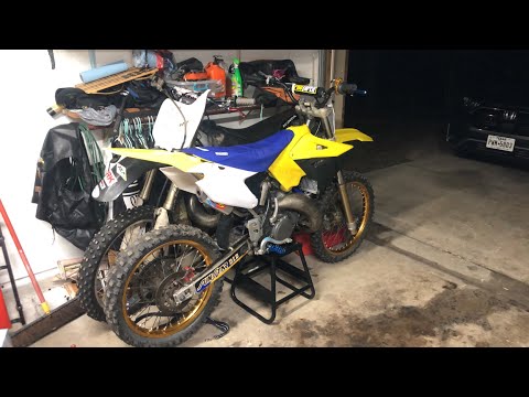 How to fit a restyle kit on a 96-2001 rm 125/ rm250. Newer plastic upgrade