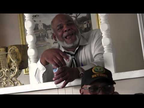 J. Lee Goes to Hollywood and R&R Soul Food!