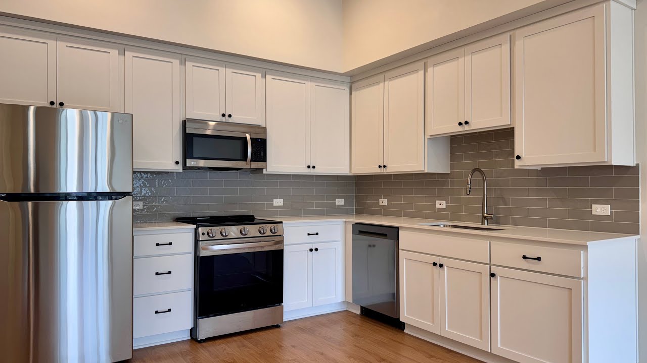Lincoln Street Apartments - 102
