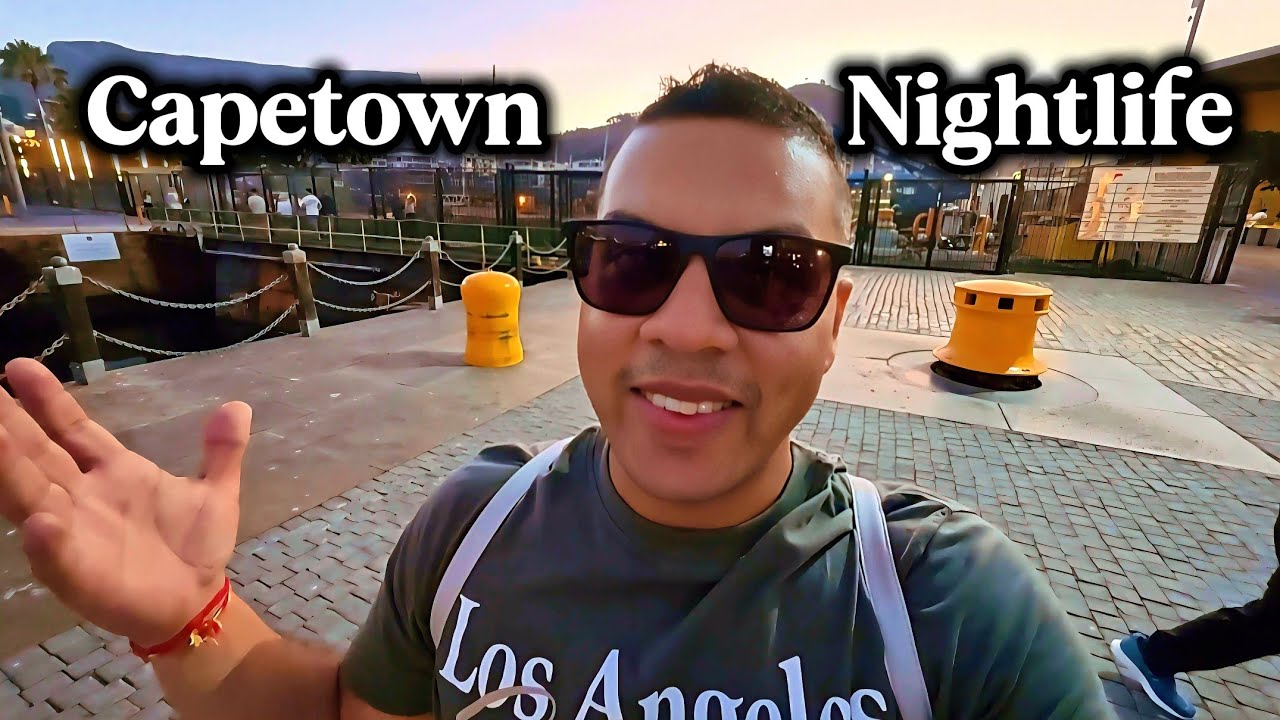Cape Town's most popular place at night | V&A Waterfront | TASTIEST Gatsby