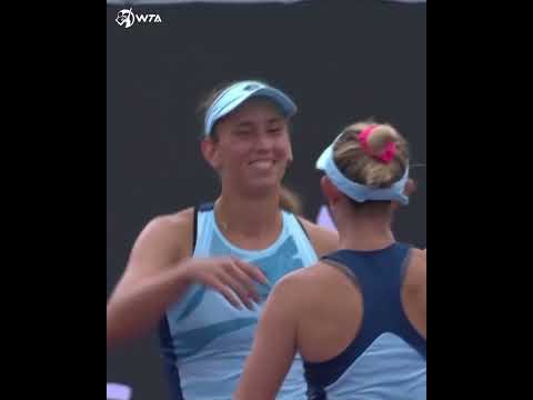 Storm Hunter & Elise Mertens beats N. Melichar/N.Perez 7-5, 6-4 | WTA Finals