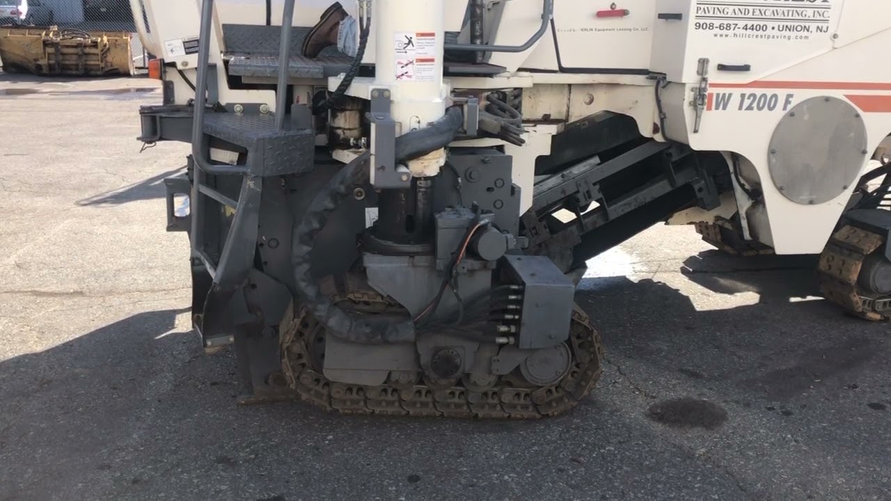 WIRTGEN W1200F MILLING MACHINE