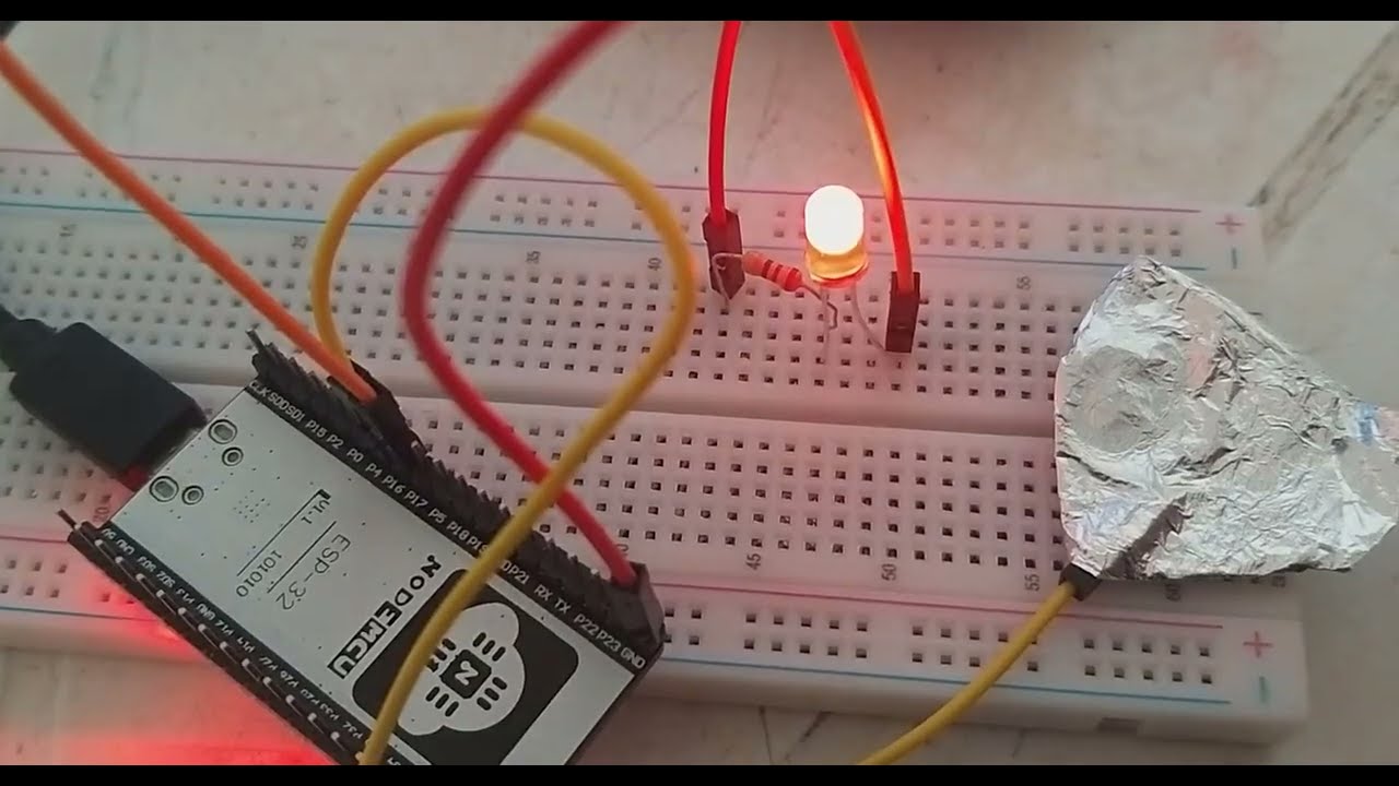 ESP32 - MicroPython: Touch Sensor Pin
