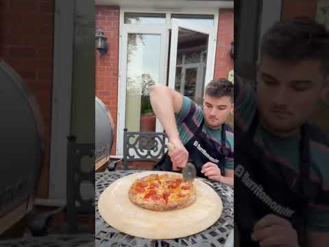 Would you eat a #beans based #pizza ? I certainly would #pizza #firstwefeast #tasty #gordonramsay