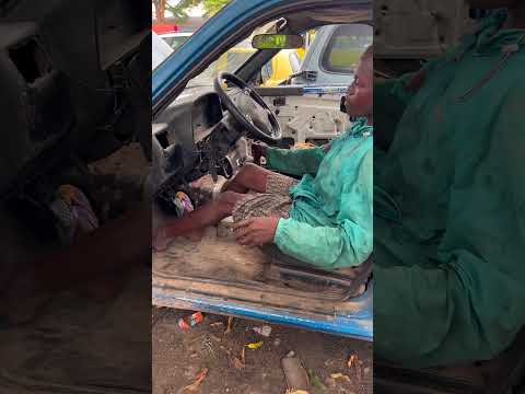Talented young mechanic fixes old car ππ οΈ