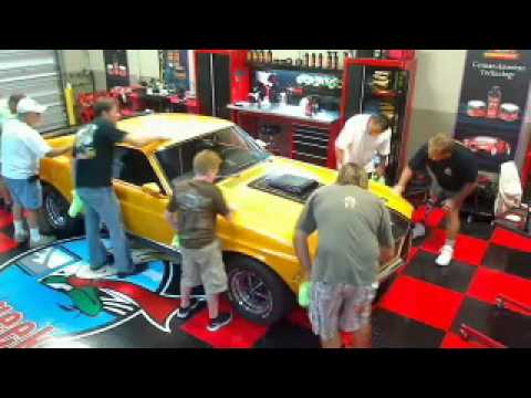 1970 Mustang Mach 1 - How to polish single stage paint by hand