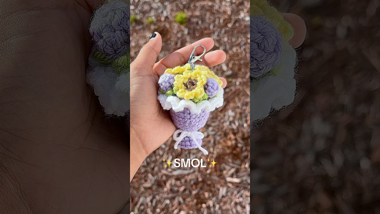 Crochet bouquet of flowers! #crochetkeychain #bouquetofflowers #amigurumi