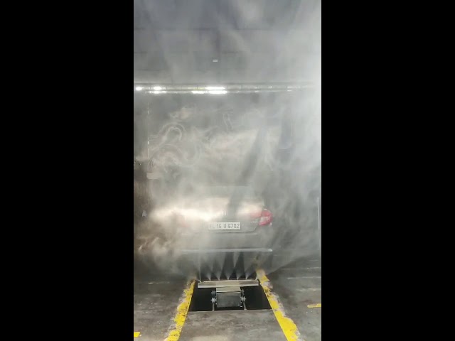 Car Washing Equipment - Maruti Three Wheeler Washing Lift with Y Type ...