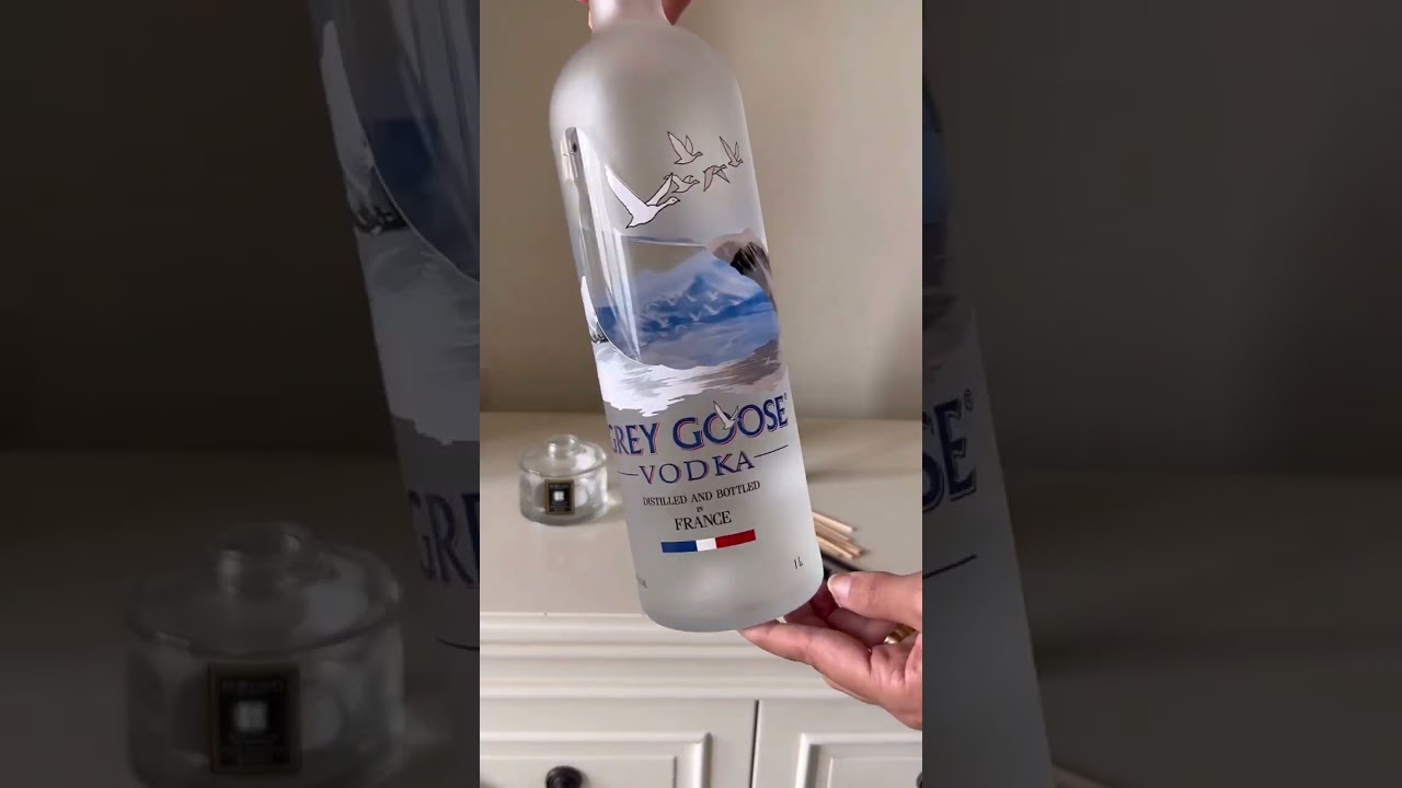 Love Fragrance Reed Diffusers? Here’s a DIY to make it at home!