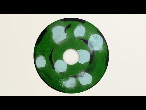 Yo La Tengo - “James gets up and watches mourning birds with Abraham (Wednesday)” (Official Audio)