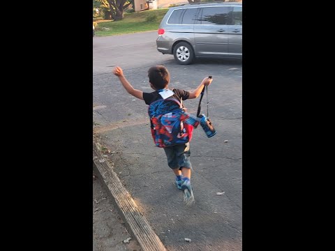 Will Akila miss the school bus!?