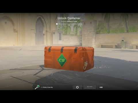Getting a Kukri Knife mid round.