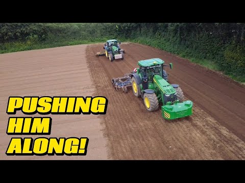 2 JOHN DEERES DOUBLE WORKING THE GROUND, SPREADING LIME, AND WEEDY MAIZE!