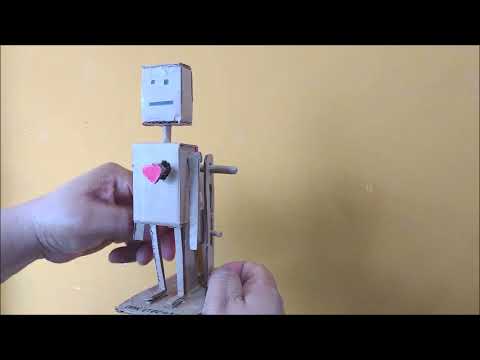 automata robot de carton | Ivan Utrera
