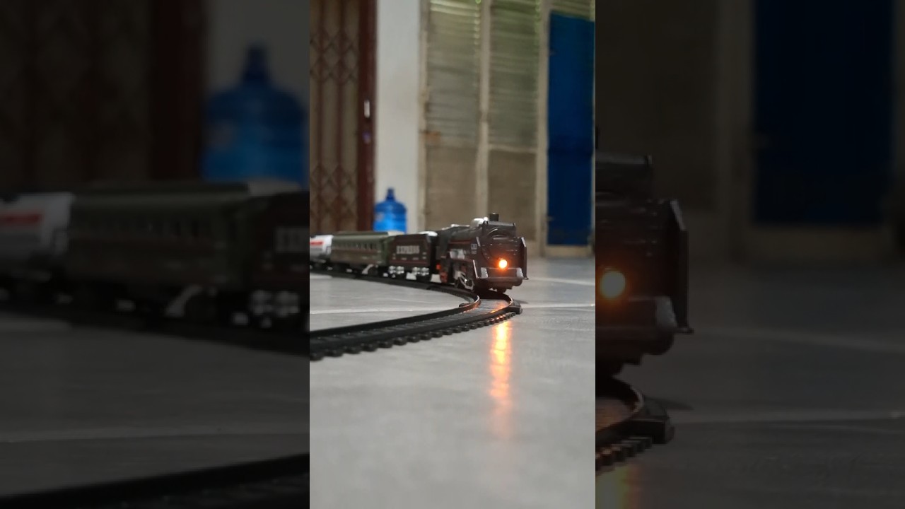 Testing New Train Miniatur From Railking #railking #train #toys