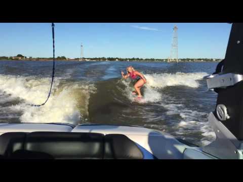 Go Surf Assist 2017 MB Sports 24'Tomcat