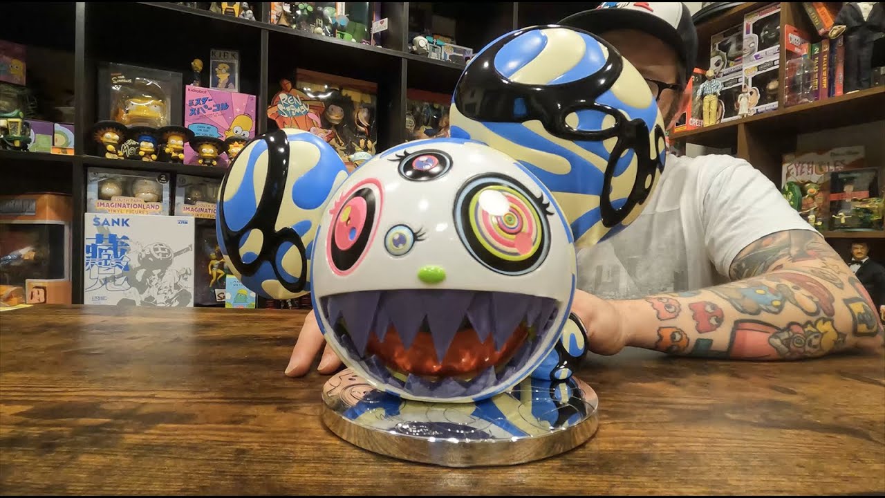 Unboxing the Ice Blue Melting Dob by Takashi Murakami - Limited edition of 150