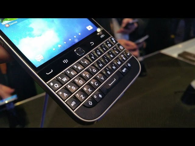 BlackBerry Classic hands-on - PhoneArena