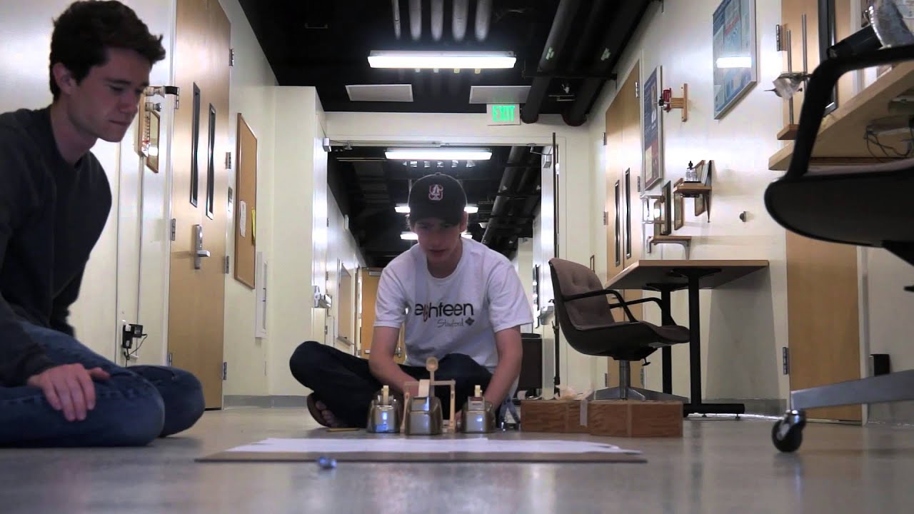 Physics lab class where students design the experiments